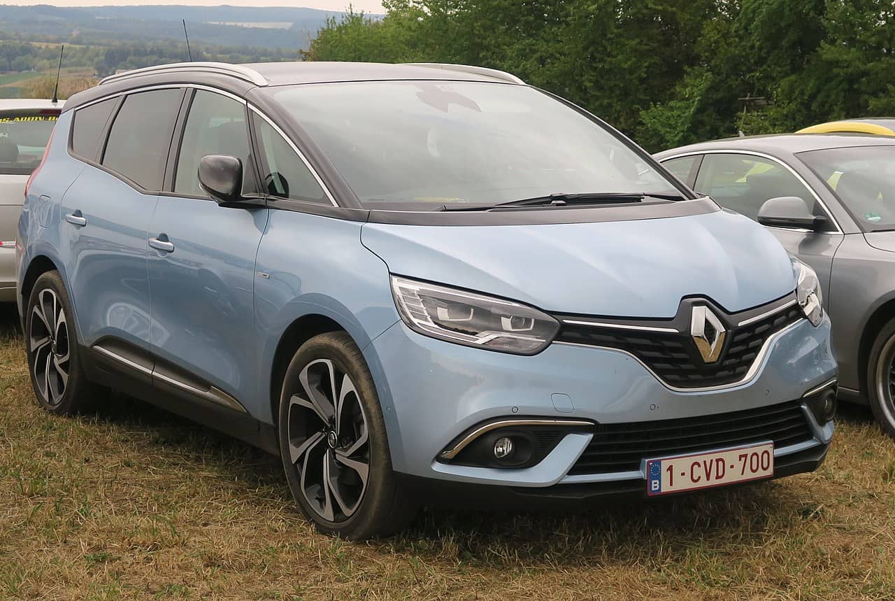 2023 Renault Megane Scenic Tire Pressure & Sizes | TirePressures.co